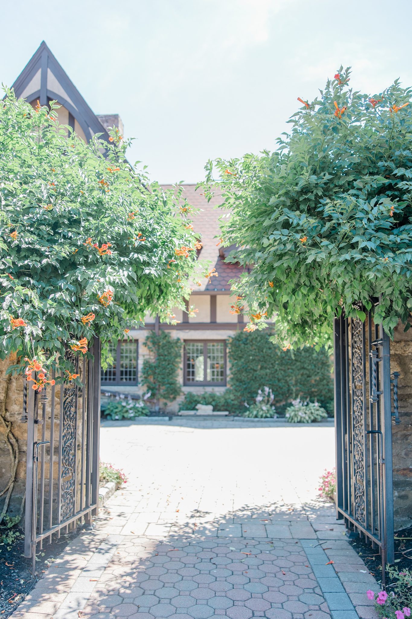 Saint Clements Castle Fairytale Wedding | Connecticut Wedding Photographer